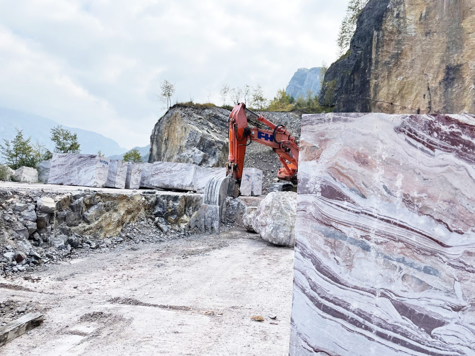 Our Quarries - Marmi Orobici Graniti